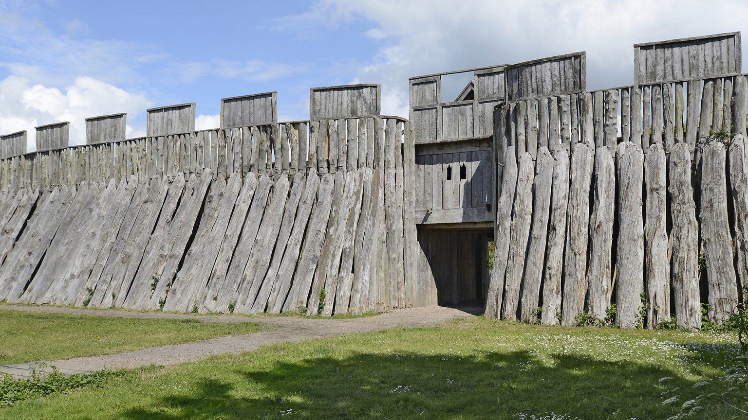 Trelleborgen - en vikingaborg - Sveriges Historia
